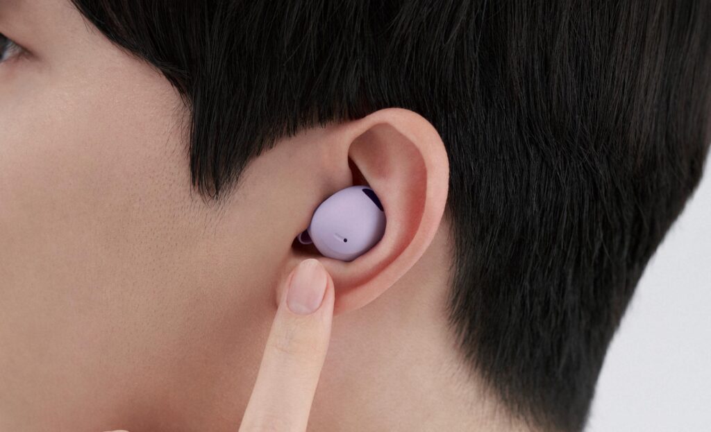 Samsung v Česku přemění bezdrátová sluchátka Galaxy Buds2 Pro na profi ...
